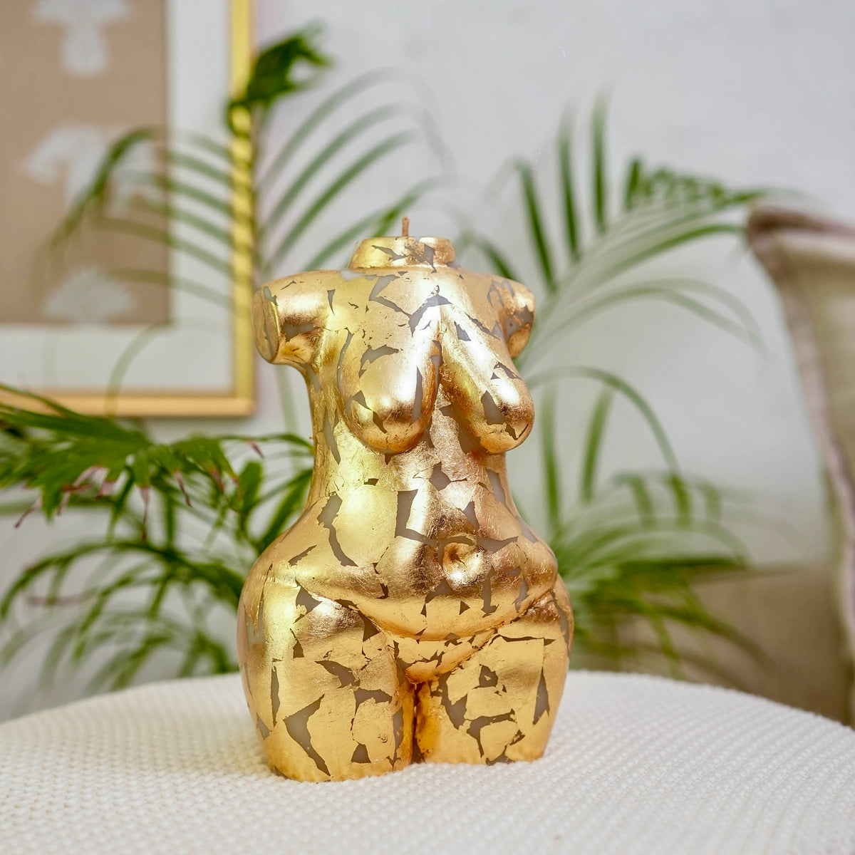 Sculpted Gold Leaf Curvy Candle – The Faraway Tree India